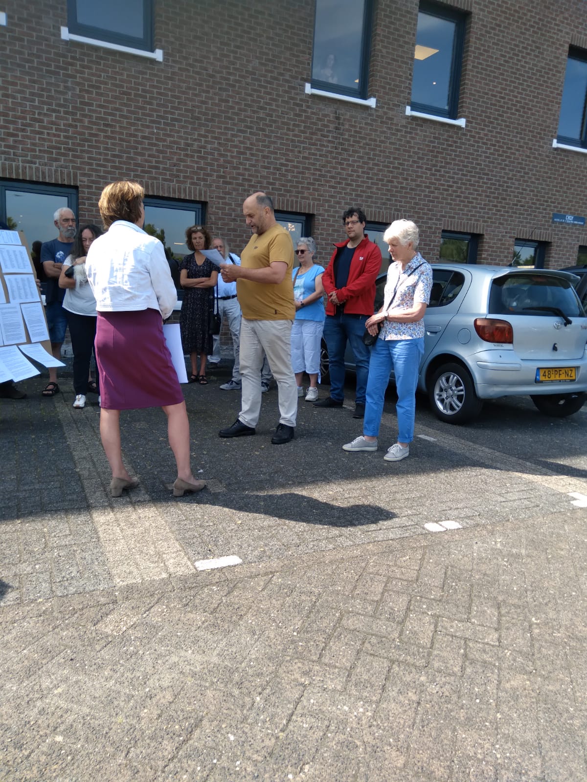 SP Eindhoven steunt actie tegen sluiting therapiebaden :: SP Eindhoven SP Eindhoven steunt actie tegen sluiting therapiebaden :: SP Eindhoven